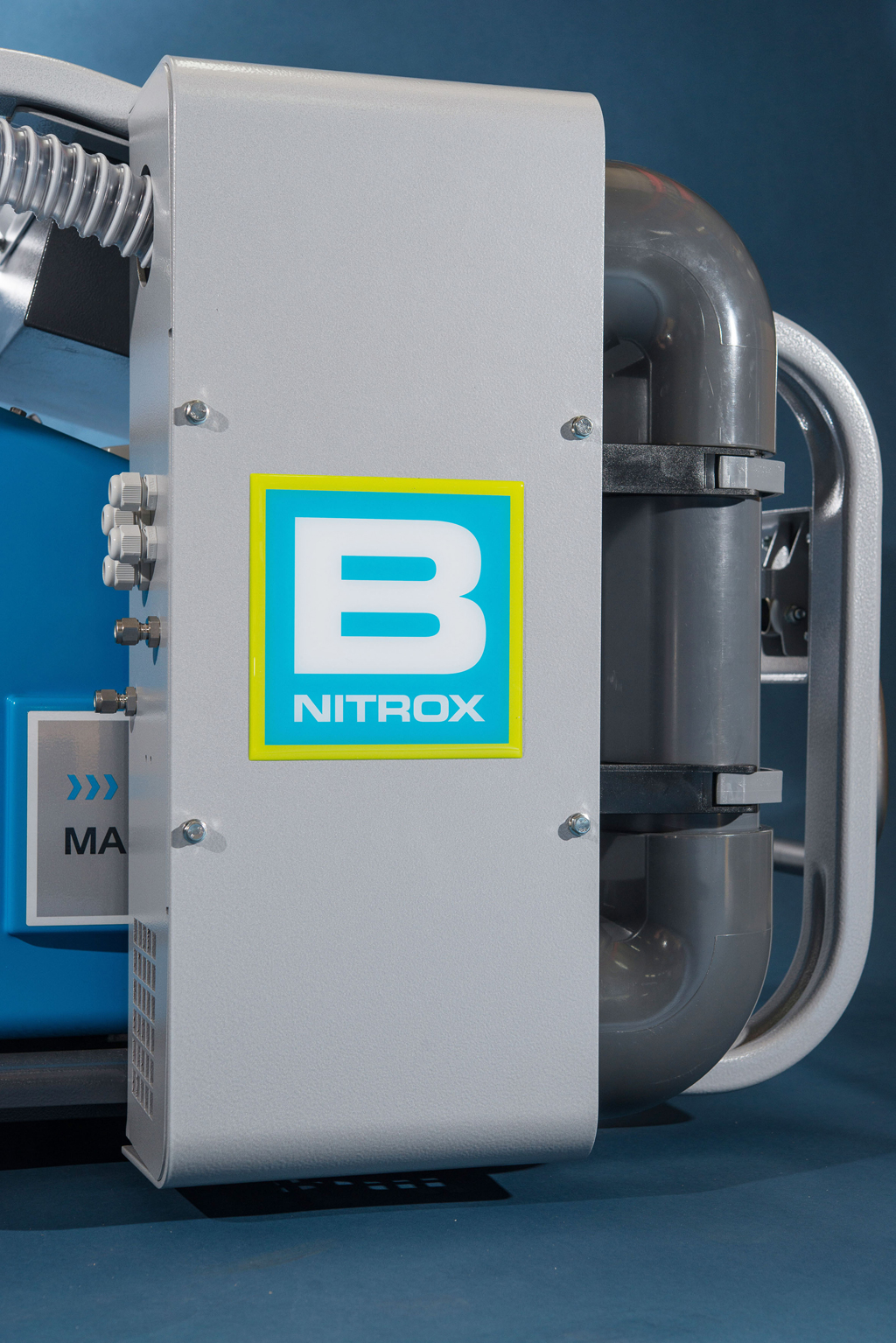 Bauer: Blending-System für Nitrox - TAUCHEN.de